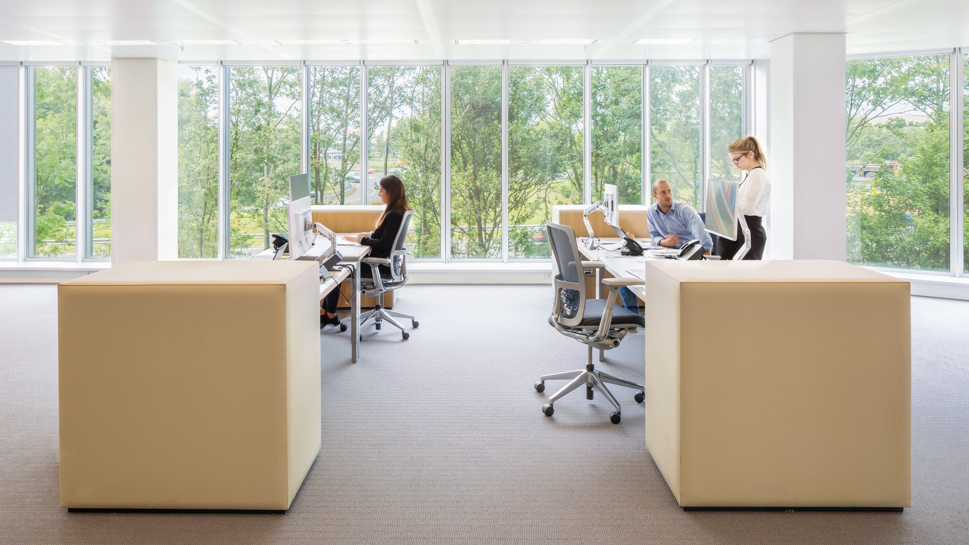 Deloitte and AKD in the Edge - Fokkema & Partners